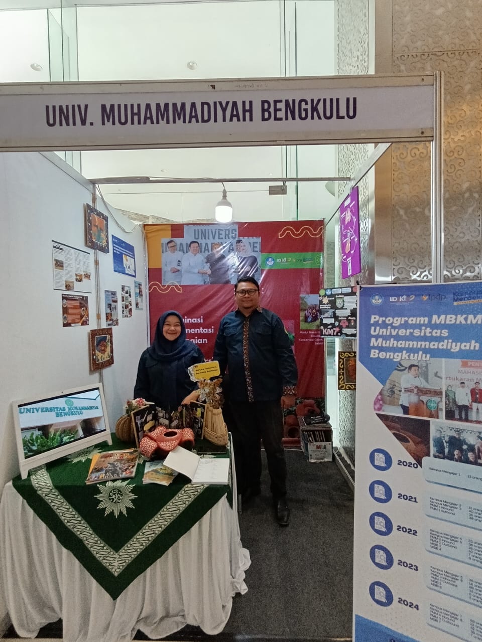 UMB Satu-satunya PTS Bengkulu yang Mengikuti MBKM Fair 2024 - Universitas Muhammadiyah Bengkulu
